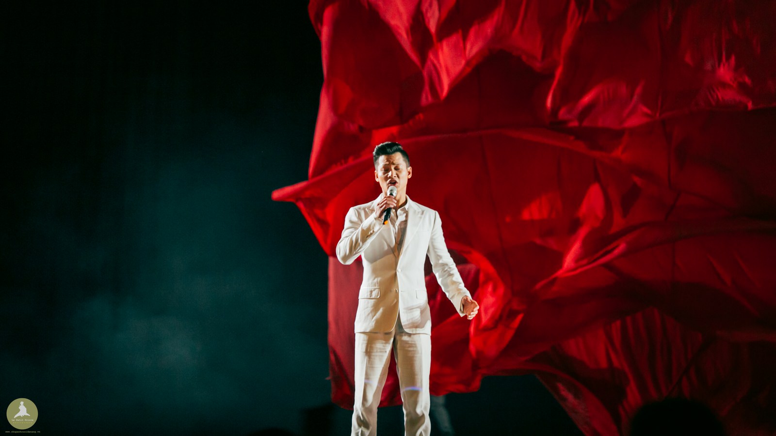 Liveshow "Bai Ca Khong Ten" - Duc Tuan Singer - Prince Production