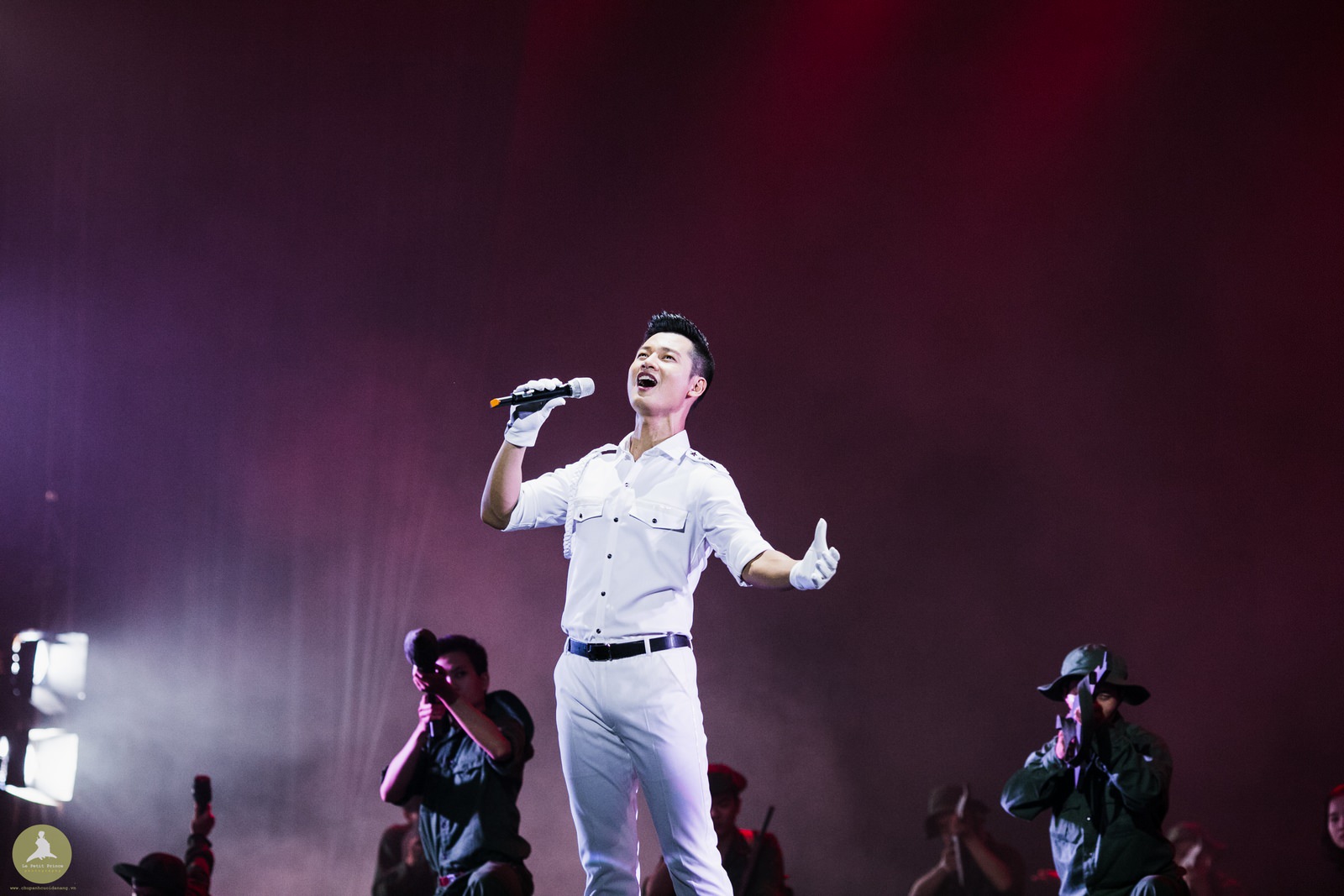 Liveshow "Bai Ca Khong Ten" - Duc Tuan Singer - Prince Production