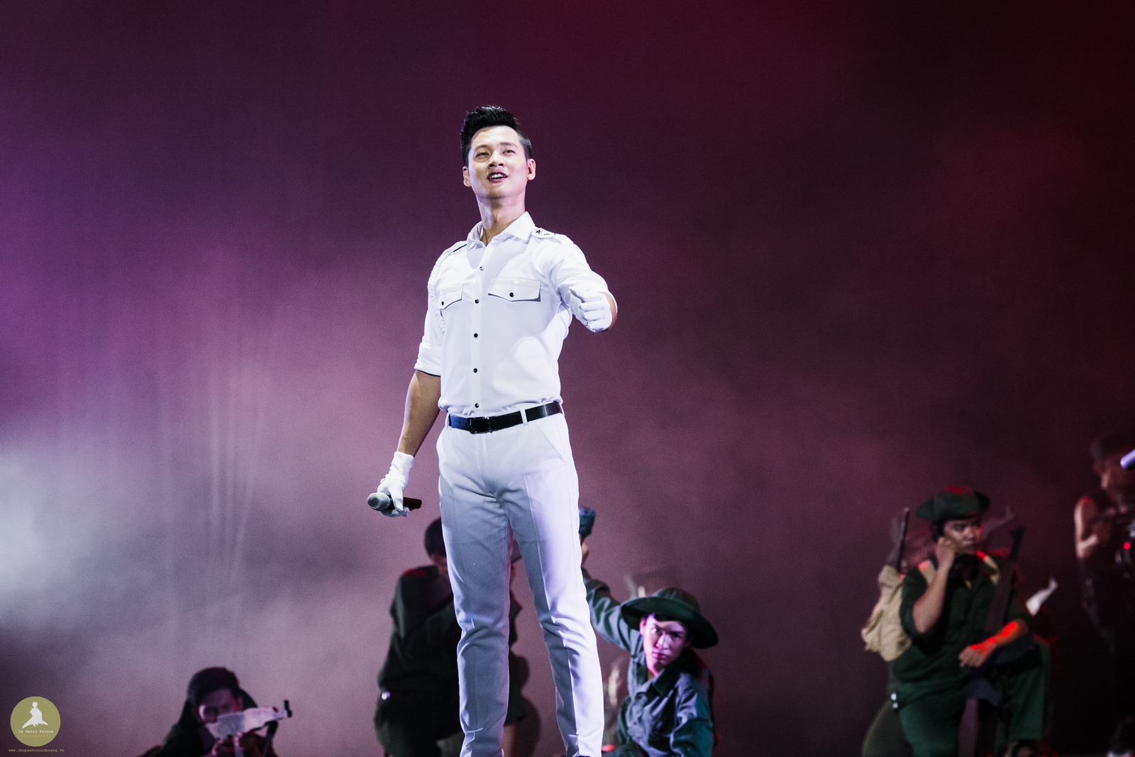 Liveshow "Bai Ca Khong Ten" - Duc Tuan Singer - Prince Production