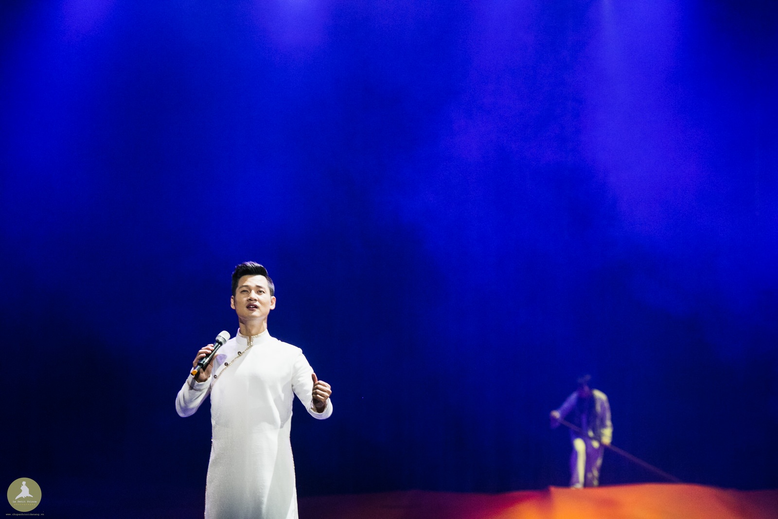 Liveshow "Bai Ca Khong Ten" - Duc Tuan Singer - Prince Production
